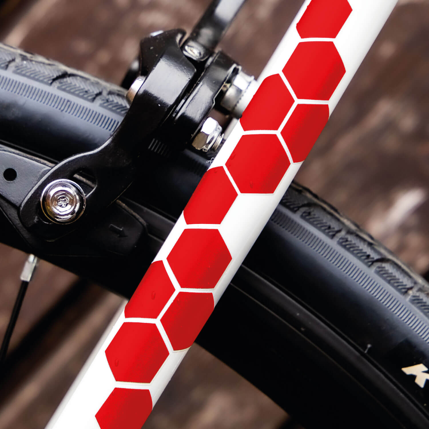 Fahrrad Aufkleber mit Sechsecke rot von Farbviereck® jetzt kaufen